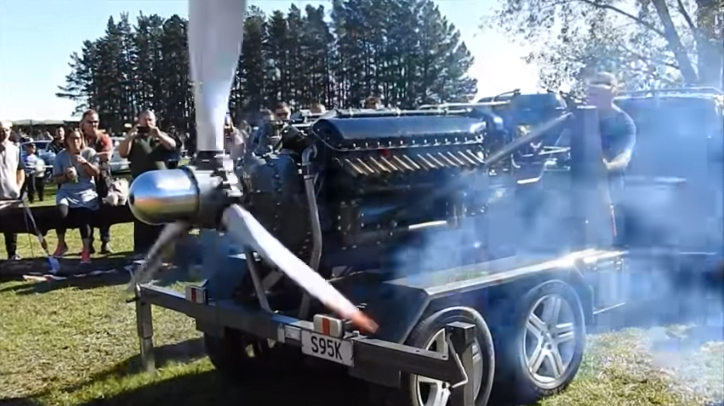 1943 Allison V-1710 aircraft engine start up and run – Canvids