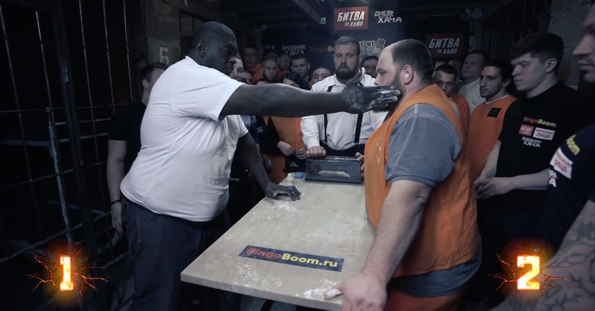 Legendary Vasily vs. Brazilian MMA wrestler Zuluzinho (Slap duel) – Canvids